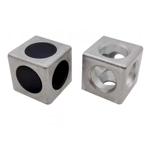 Cubo de Aluminio para 3 Conexiones 30x30mm – Sieeg
